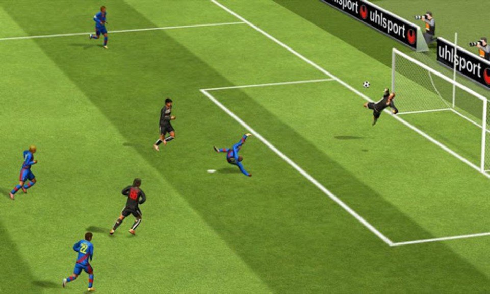Real football 2013 store